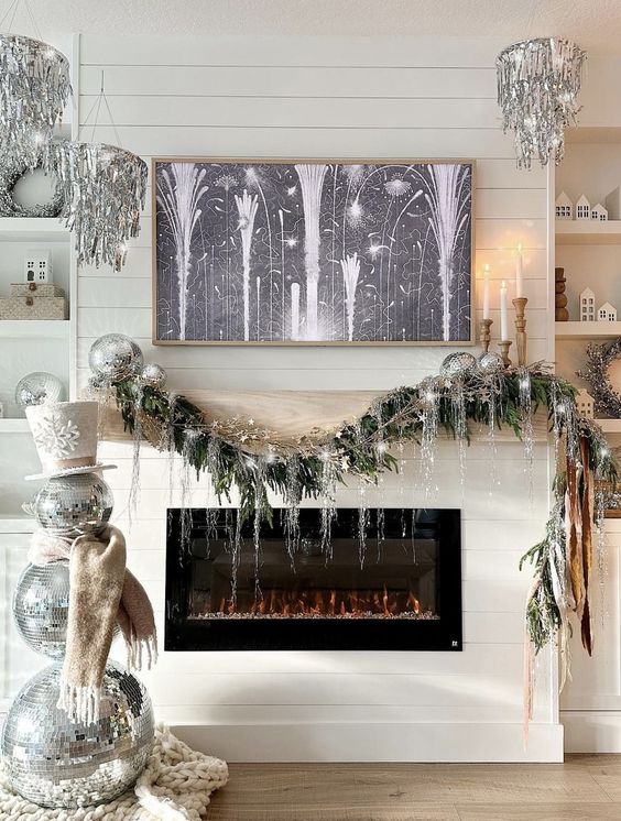 58 Shiny Disco Ball NYE Party Decor Ideas - DigsDigs