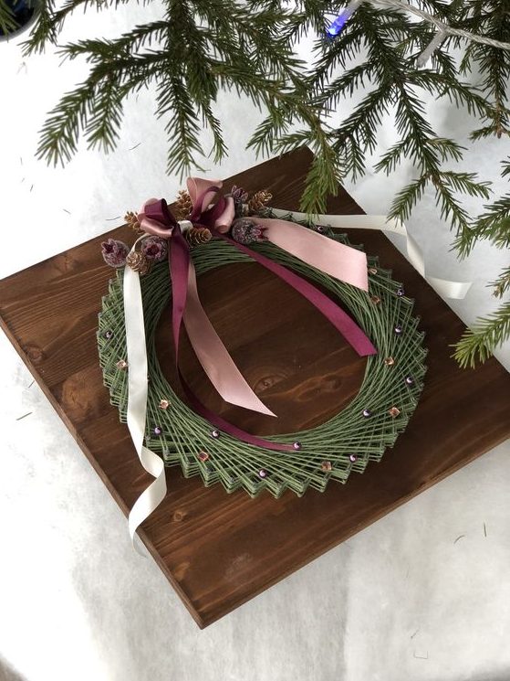 59 Inspiring Christmas String Art Decor Ideas - DigsDigs