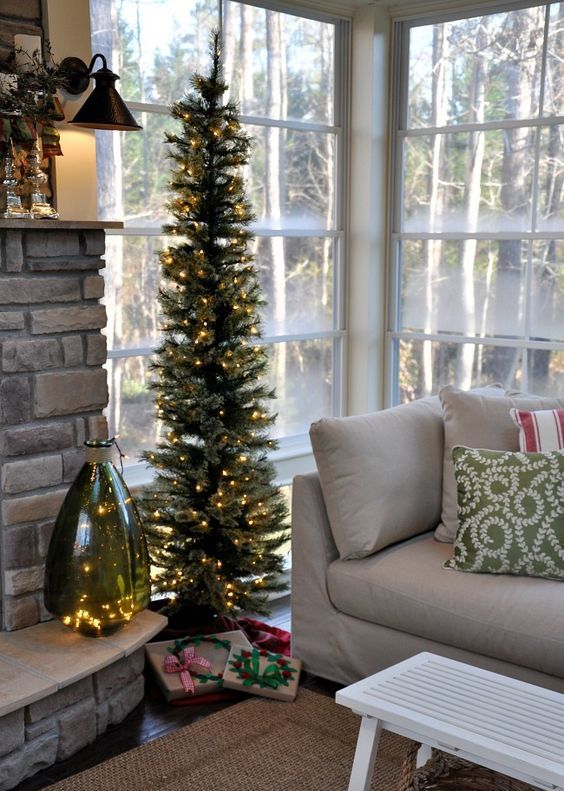 57 Slim Christmas Trees For Tight Spaces - DigsDigs