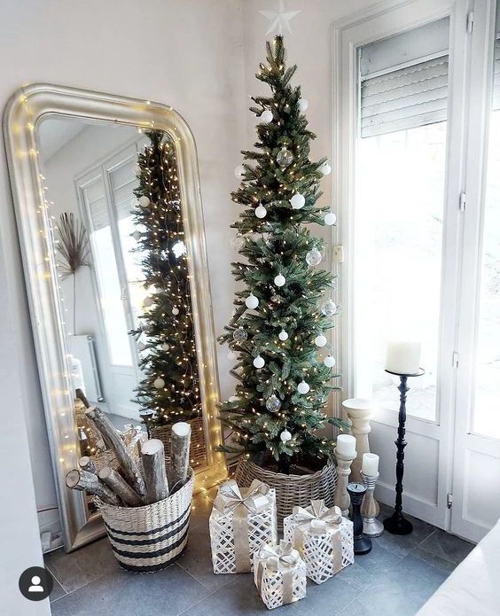 57 Slim Christmas Trees For Tight Spaces - DigsDigs