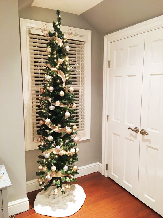 57 Slim Christmas Trees For Tight Spaces - DigsDigs