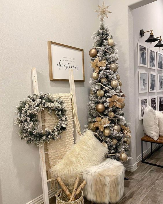 57 Slim Christmas Trees For Tight Spaces - DigsDigs