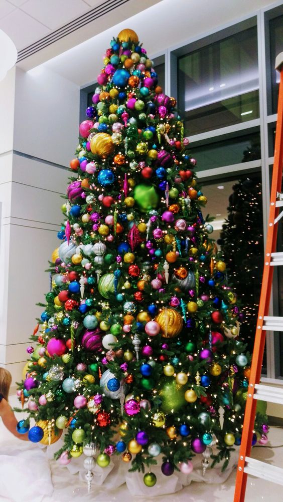 65 Best Colorful Christmas Tree Decor Ideas - DigsDigs