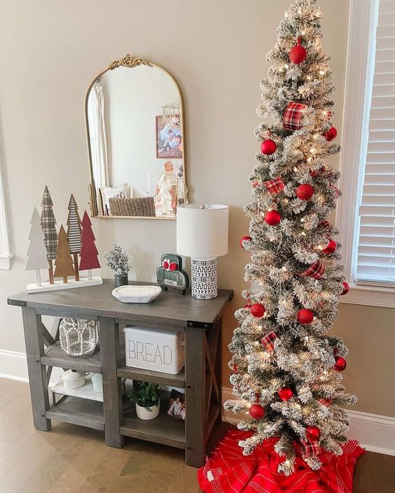 57 Slim Christmas Trees For Tight Spaces - DigsDigs