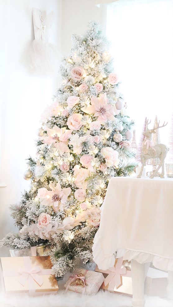 52 Delicate Pastel Christmas Tree Decor Ideas - DigsDigs