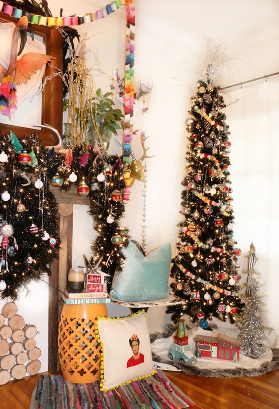 57 Slim Christmas Trees For Tight Spaces - DigsDigs