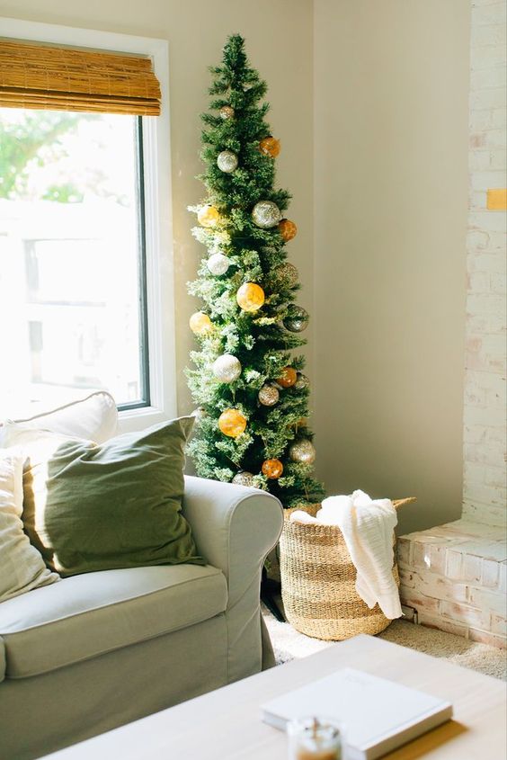 57 Slim Christmas Trees For Tight Spaces - DigsDigs