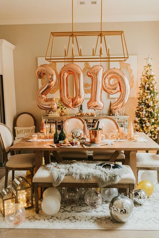 58 Shiny Disco Ball NYE Party Decor Ideas - DigsDigs