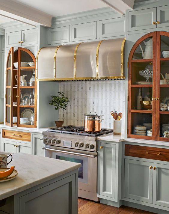 54 Statement Kitchen Hoods For A Wow Effect - DigsDigs