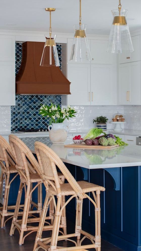 52 Eye-Catchy Kitchen Fish Scale Tile Ideas - DigsDigs