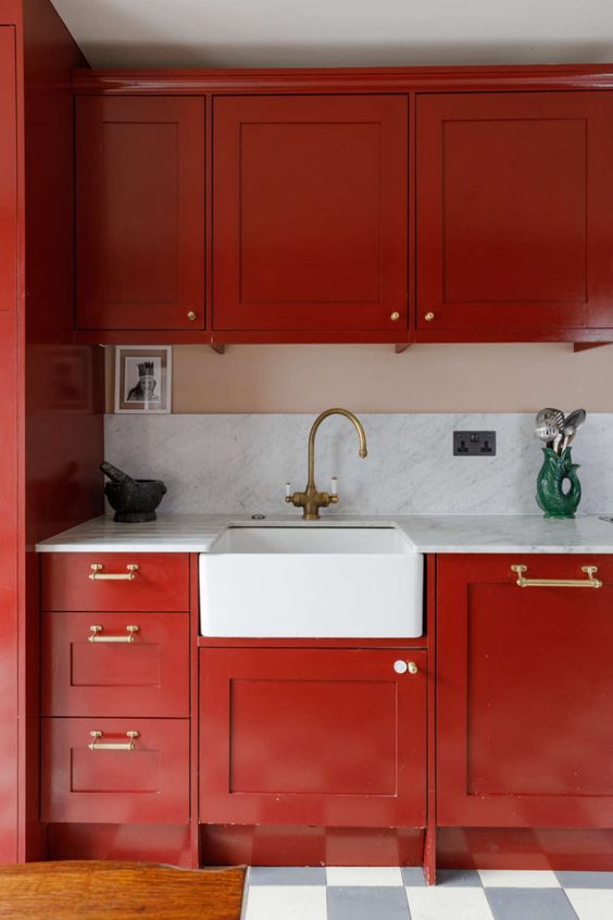 57 Bold Red Kitchen Decor Ideas That Wow - DigsDigs