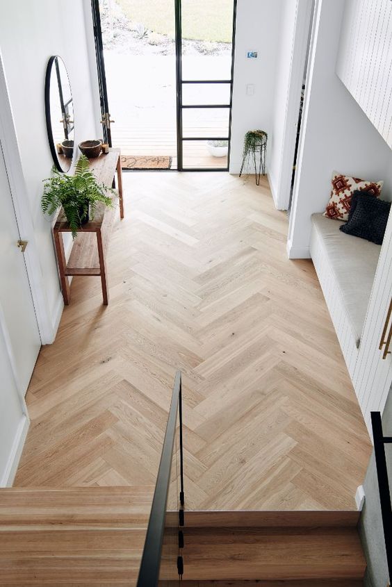 56 Elegant And Eye-Catchy Herringbone Floor Ideas - DigsDigs