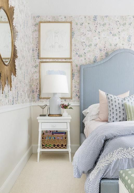 54 Lovely Floral Wallpaper Ideas For Bedrooms Digsdigs