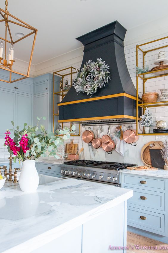 54 Statement Kitchen Hoods For A Wow Effect - DigsDigs