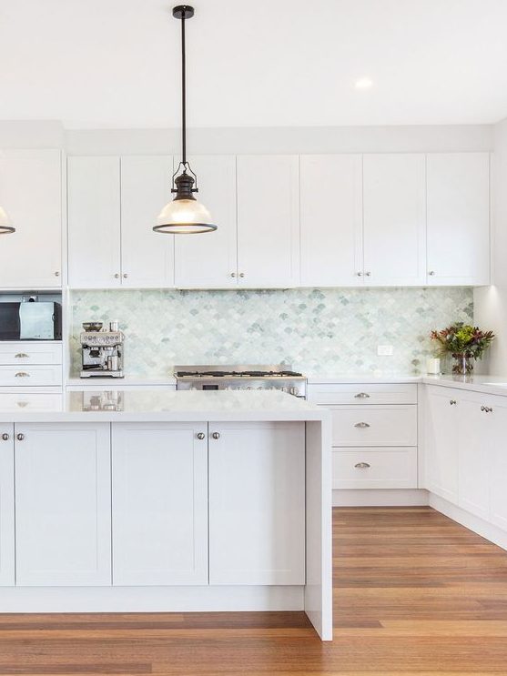 52 Eye-Catchy Kitchen Fish Scale Tile Ideas - DigsDigs