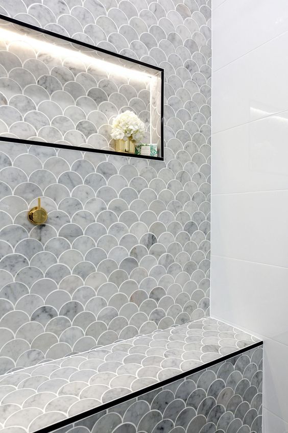 67 Whimsy Fish Scale Tile Ideas For Bathrooms - DigsDigs