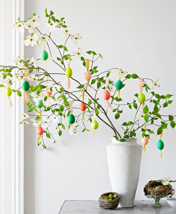 54 Easter Tree Decor Ideas That Wow - DigsDigs