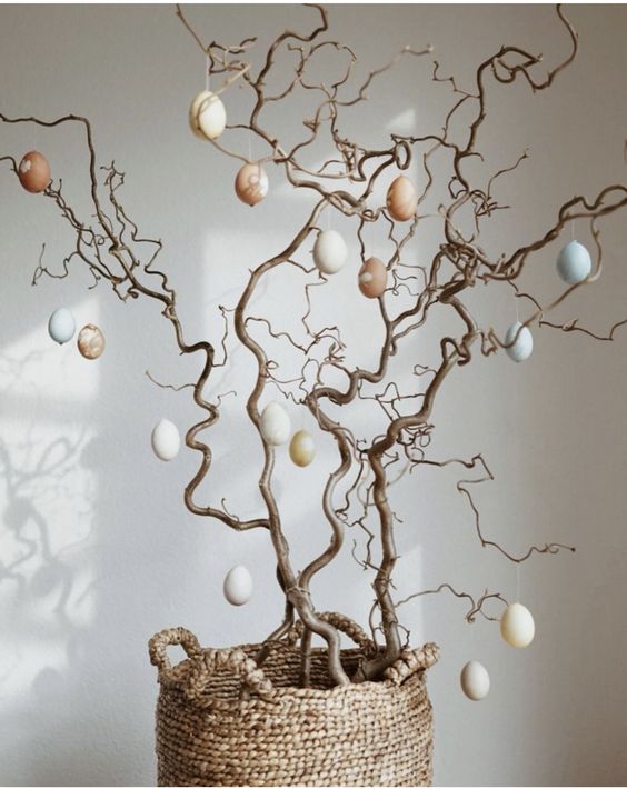 54 Easter Tree Decor Ideas That Wow - DigsDigs