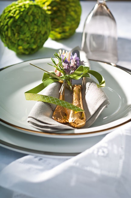 37 Awesome Midsummer Table Settings - DigsDigs