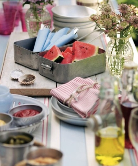 37 Awesome Midsummer Table Settings - DigsDigs