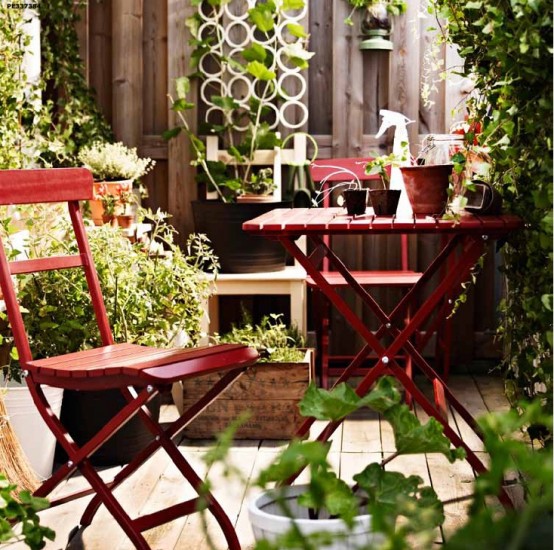 40 Awesome Spring Balcony Décor Ideas - DigsDigs