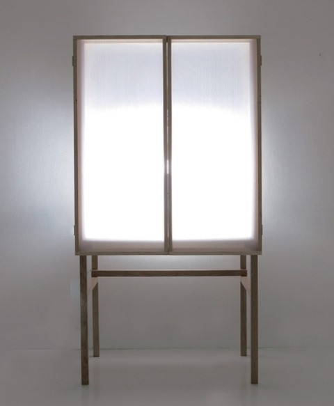 Border Desk To Keep Some Privacy While Working - DigsDigs