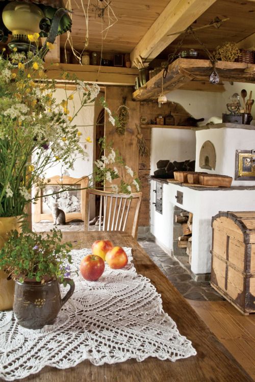 35 Charming Provence-Styled Kitchens You’ll Never Want To Leave - DigsDigs
