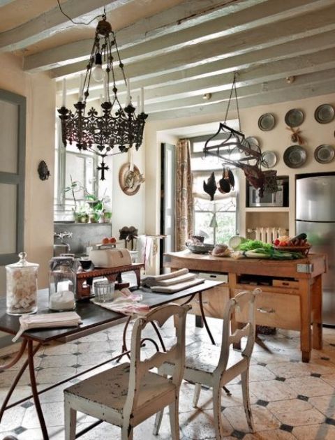 35 Charming Provence-Styled Kitchens You’ll Never Want To Leave - DigsDigs