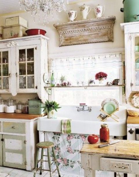 35 Charming Provence-Styled Kitchens You’ll Never Want To Leave - DigsDigs