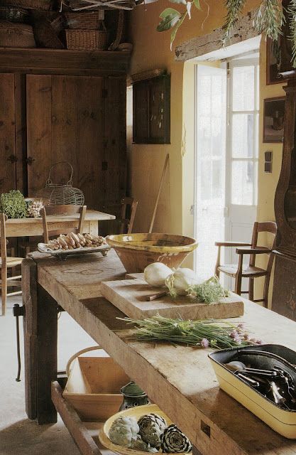 35 Charming Provence-Styled Kitchens You’ll Never Want To Leave - DigsDigs