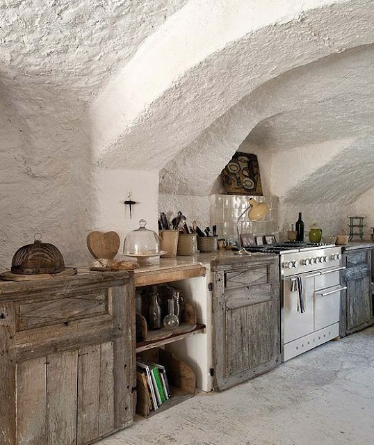 35 Charming Provence-Styled Kitchens You’ll Never Want To Leave - DigsDigs