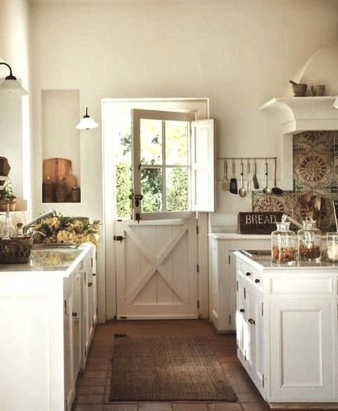 35 Charming Provence-Styled Kitchens You’ll Never Want To Leave - DigsDigs