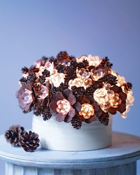 75 Charming Winter Centerpieces - DigsDigs