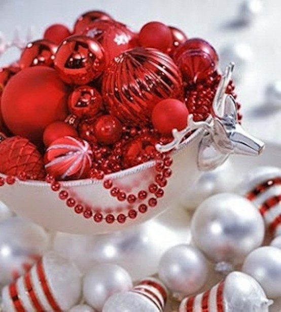 75 Charming Winter Centerpieces - DigsDigs