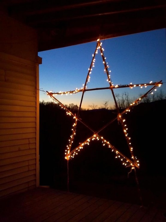 Christmas Decorating With Stars: 43 Gorgeous Ideas - DigsDigs