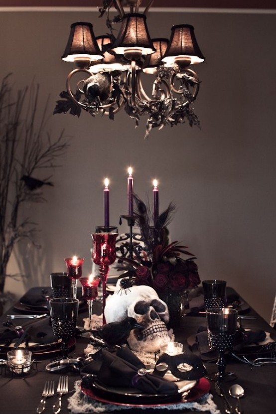 48 Classic Red And Black Halloween Ideas - DigsDigs