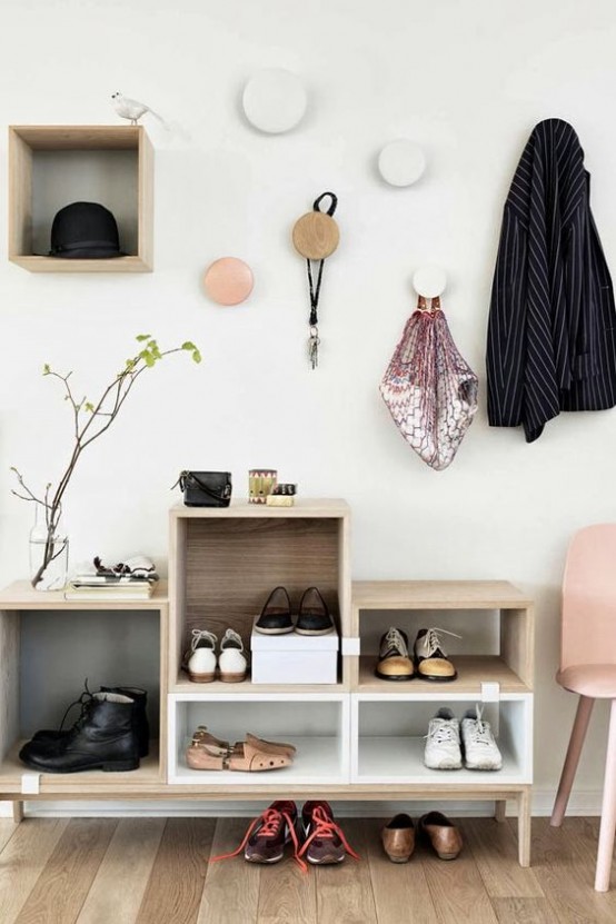 35 Clever Examples To Organize Your Entryway Easily - DigsDigs