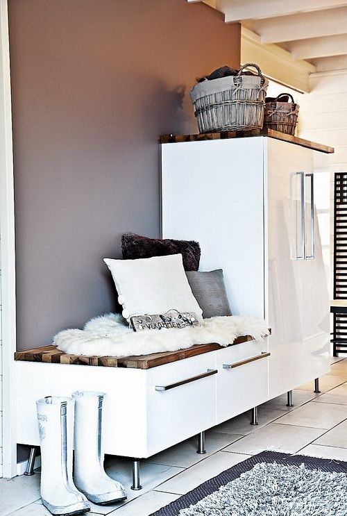 35 Clever Examples To Organize Your Entryway Easily - DigsDigs