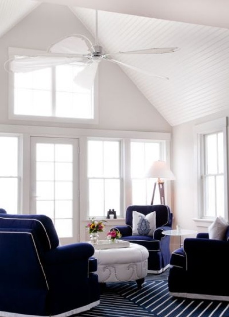 40 Coastal And Beach-Inspired Sunroom Design Ideas - DigsDigs