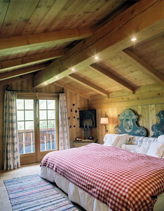 26 Comfy And Natural Chalet Bedroom Designs - DigsDigs