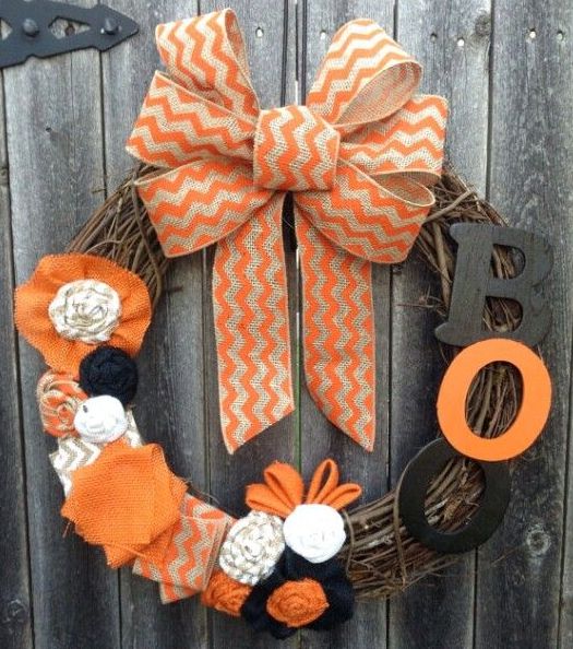 54 Cozy Rustic Halloween Decor Ideas - DigsDigs