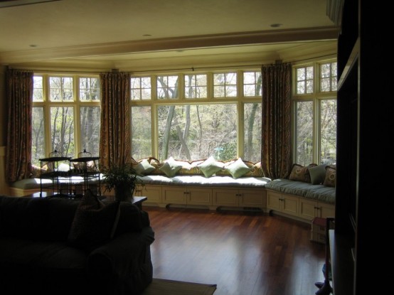 10 Cozy Sweet Built-In Window Seats - DigsDigs