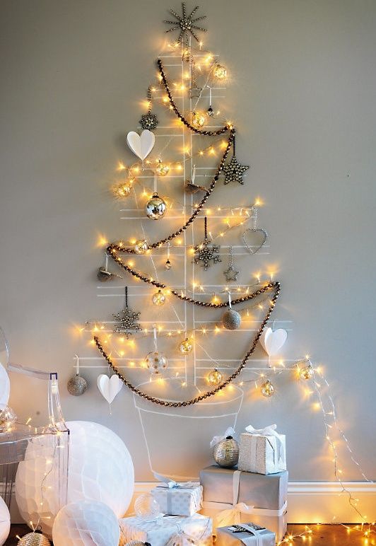 30 Creative Christmas Décor Ideas For Small Spaces - DigsDigs