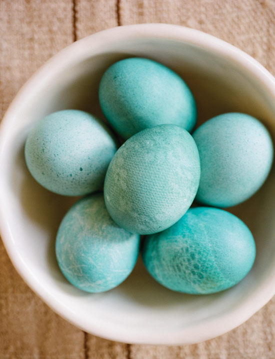 15 Decor Ideas Of Easter In Blue - DigsDigs