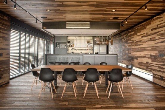 Edgy Modern Andes House Wrapped In A Rusty Metal Shell - DigsDigs