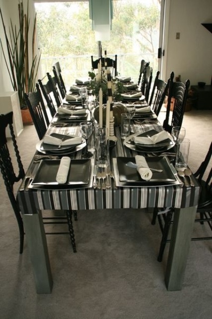 39 Elegant Black And White Thanksgiving Décor Ideas - DigsDigs