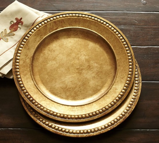 46 Gold Thanksgiving Décor Ideas - DigsDigs