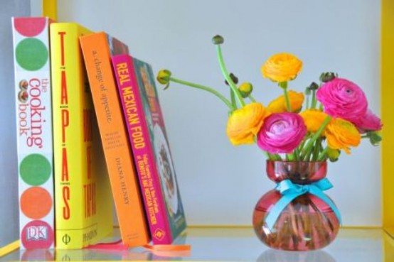 How To Display Books With Style: 5 Tips And 26 Examples - DigsDigs