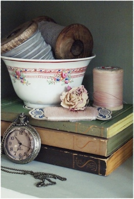 How To Display Books With Style: 5 Tips And 26 Examples - DigsDigs