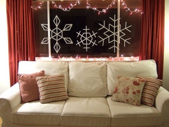 How To Use Snowflakes In Winter Décor: 36 Ideas - DigsDigs